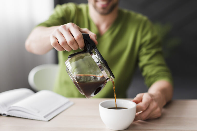 How to Make Drinking Chocolate From Cocoa Powder? Step-By-Step Guide ...